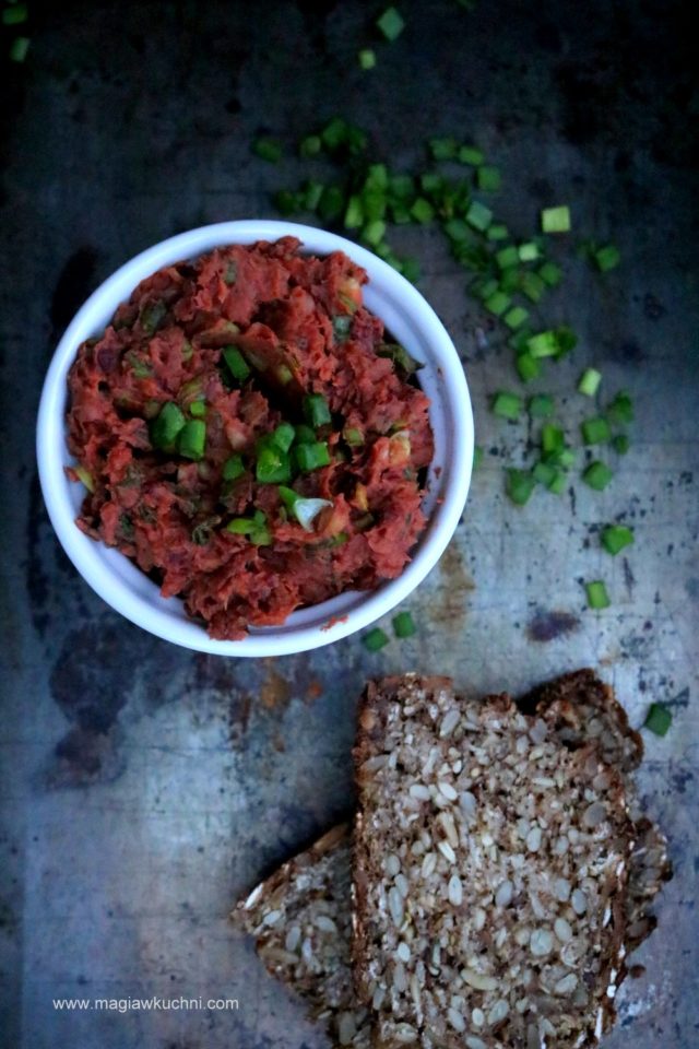 Pasta z czerwonej fasoli - Magia w Kuchni